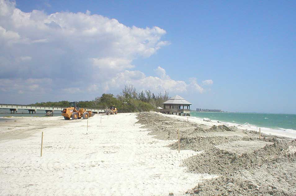 In haul dredging material for Lovers Key State Park. | Florida Marine ...